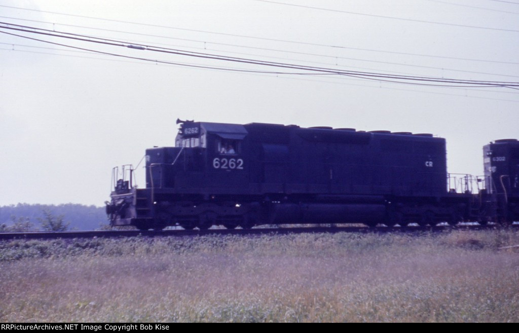 Conrail minimalist paint scheme